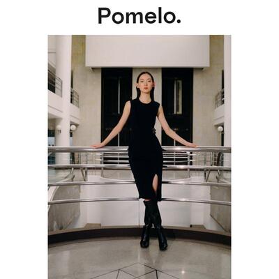 Pomelo 腰带设计感修身显瘦下摆开叉中长款无袖连衣裙女