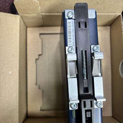 CD5.243 现货库存 DC/DC 转换器 24 - 28 Vdc 96 W DIN导轨安装