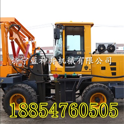 内蒙古生产 高速公路围栏r打桩机 防护栏打孔机械 926装载机定做