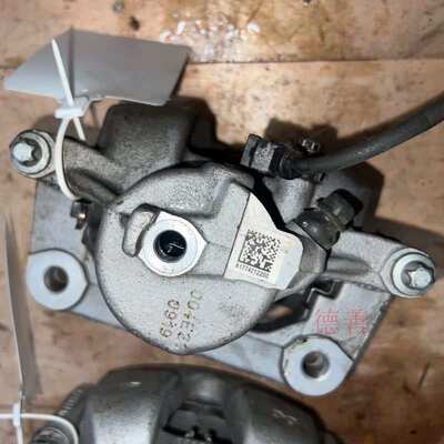 适用奔驰177 A180 A200 A220 247 B180 B200 B260 刹车分泵