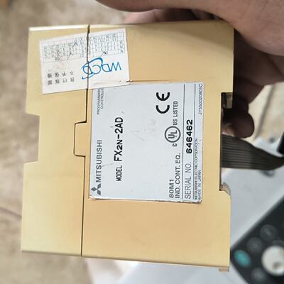 溢价-MitsubishiPLC模块FX2N2AD工业控制系