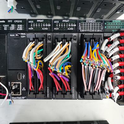 松下FP7系列plc CPS31E PP04T XY64D2议价