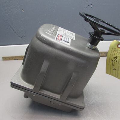 FLOWSERVE AUTOMAX E35004Z  ACTUATOR 115V 60hz 3A 90 deg. NNI