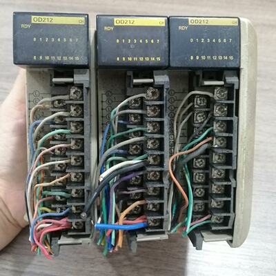 欧姆龙PLCCQM1OD212现货3台-议价