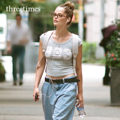 threetimes美式复古潮印花灰色短袖女t恤夏2026短款圆领修身上衣