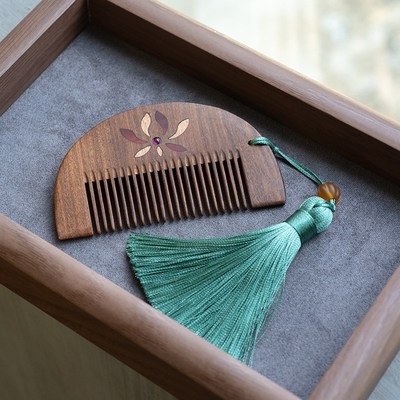 采莲南塘秋檀木梳子小巧便携随身中式古风手工莲花木质梳头刻字