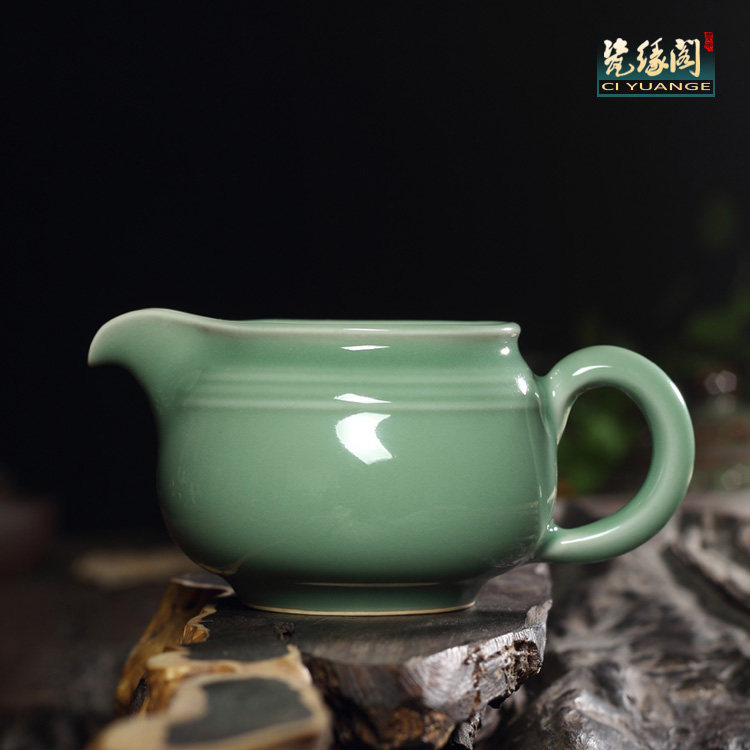 青瓷公道杯大号单个公龙泉市陶瓷功夫茶具茶海匀杯分茶器茶道零配