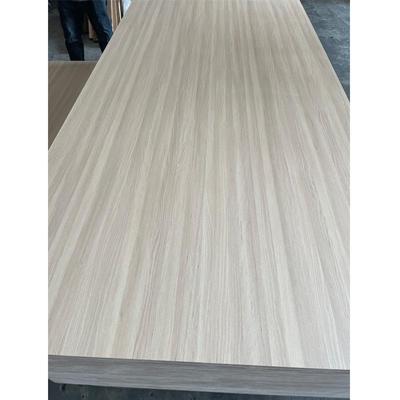 现货18mm胶合板工艺板ENFE0级多层板饰面包装夹心免漆生态板