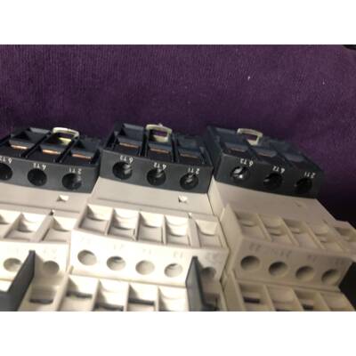 原装控制继电器LUCA05BL配底座LUB12一套价