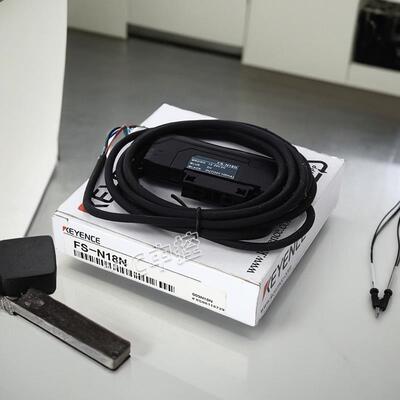 原装基恩士光纤放大器FS-N18N V11 N11N V31 35FA传感器数显V21