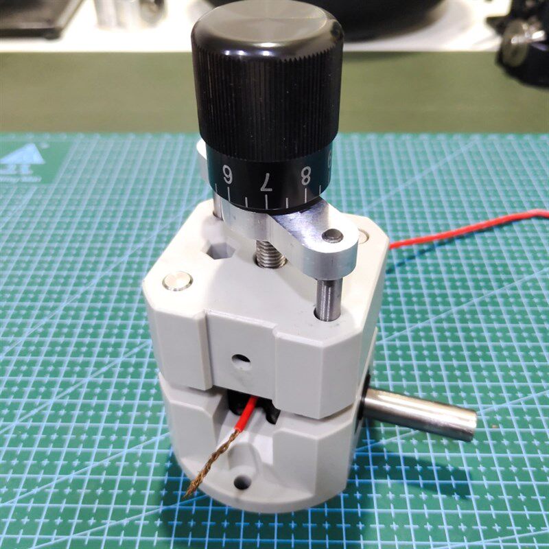 轻型剥线机废铜线家用钳拨线器剥皮机废旧电线电缆去皮机拔线工具