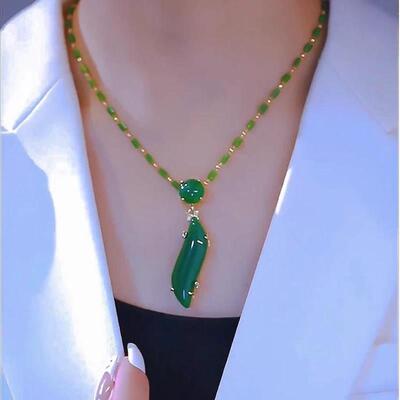 小芳美妆饰品美人腰玉石项链新款新中式风合金吊坠气质女士锁骨链