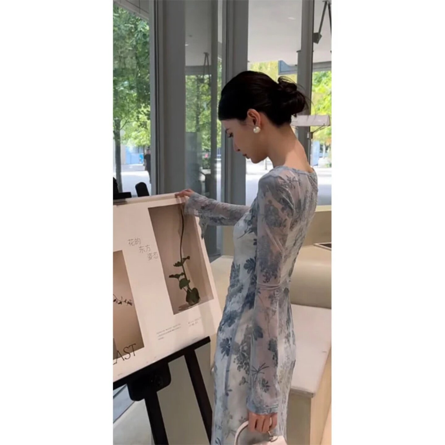 法式高级感印花网纱长袖连衣裙女2026夏季新款显瘦收腰鱼尾长裙子