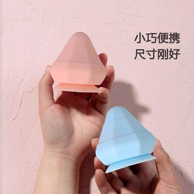 Adsorptive fascia ball for massaging and relaxing the should