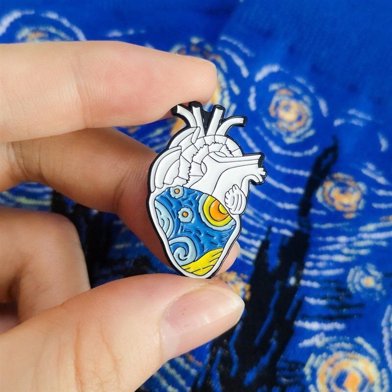 2020 New Travel Souvenir Gift Metal Brooch Collar Badge Ico