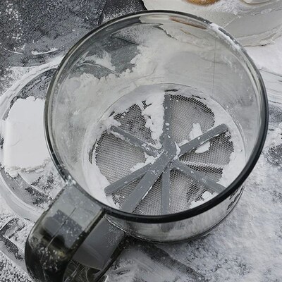 Kitchen Flour Sieve Handheld Semi-automatic Sugar Sifter Pow