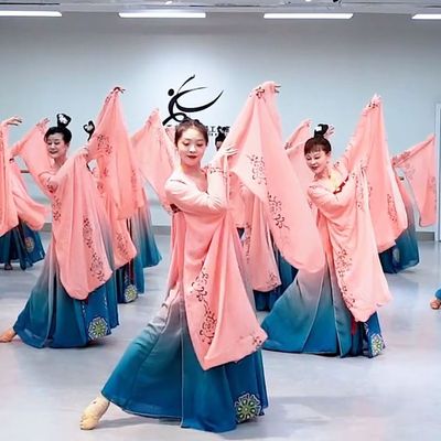汉服古装成人古典舞飘逸丽人行
