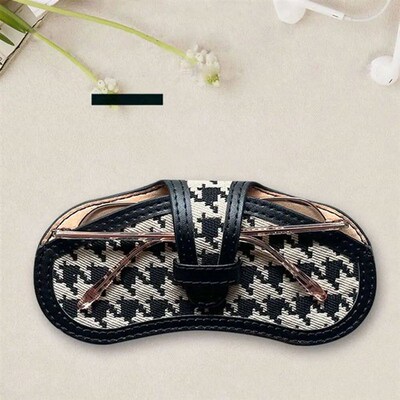 Stylish Plaid Stripe Eyewear Protective Case Elegant Lady Su