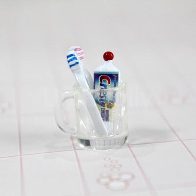 1/12 Cute Mini Toothpaste Toothbrush Cup Pretend Play Miniat