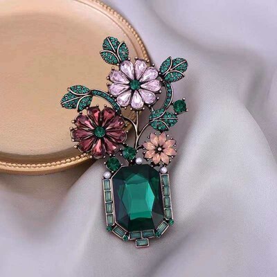 French Retro High-grade Green Crystal Vase Brooch Personaliz