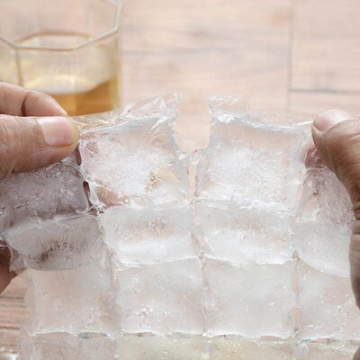 10-pack of disposable self-absorbing ice gel packs, no need