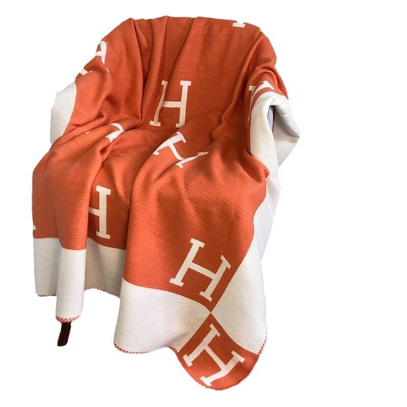 Aircraft First Class Imitation Cashmere Office Insh Letter B