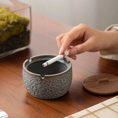 Ceramic Fly Ash-proof Ashtray with Cover Creative Personalit