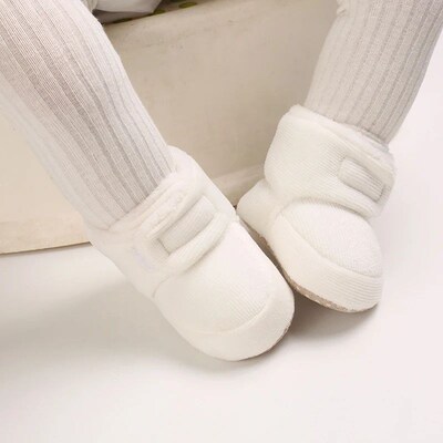 Warm cotton shoes for newborn babies Long woolen winter soli