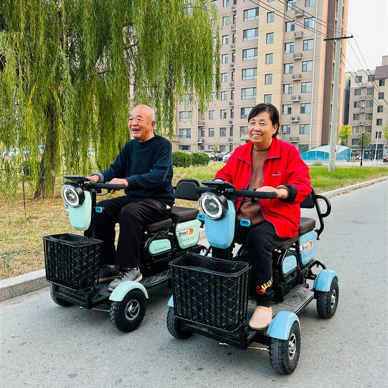 小巴士电动四轮车残疾人助力四轮电动车电瓶车老年代步车Q60C5