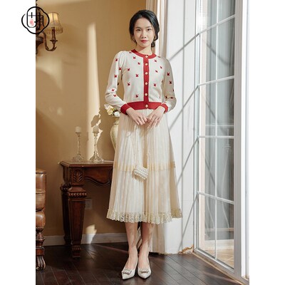 固执春季新款松紧腰蕾丝网纱杏色中长a字半身裙80131BQ07980