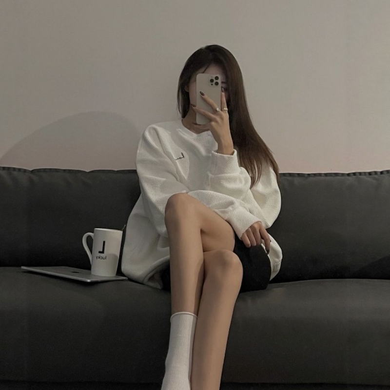 时尚慵懒风减龄白色宽松套头卫衣女春季休闲宽松时尚百搭外穿上衣