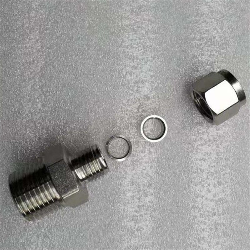 304不锈钢卡套直通终端接头ZG1/4-8毫米(100个)
