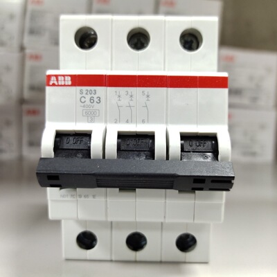 GSH204 AC-C63/0.03，2TAZ222401R2634 ABB剩余电流动作断路器
