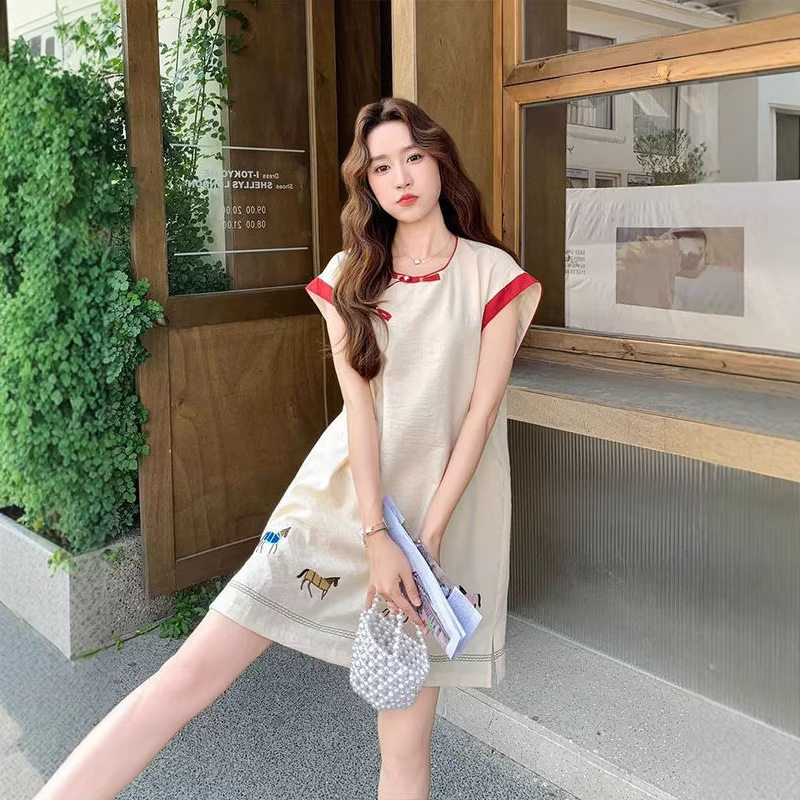 新中式时尚洋气漂亮小马刺绣连衣裙女夏日款小个子温柔无袖T恤裙
