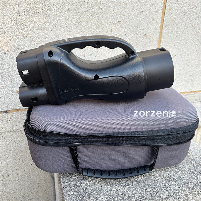香港Type2欧标转国标充电桩快充转换器直流CCS2转GBT