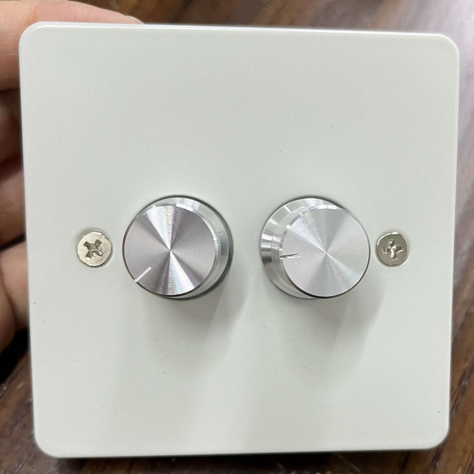 86型LED调光开关低压双位面板专用房车游艇12v-24v灯带现货供应