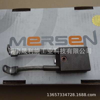 美尔森Mersen SKM9 机车接地碳刷 MC79P 20*40*52 地铁轻轨用电刷