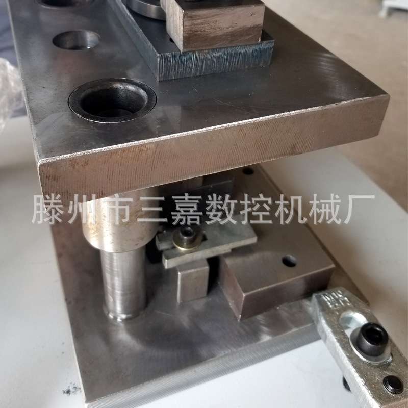 窗框钢衬冲压机冲床 塑钢钢衬剪切机 pvc塑料门窗型材液压冲孔机