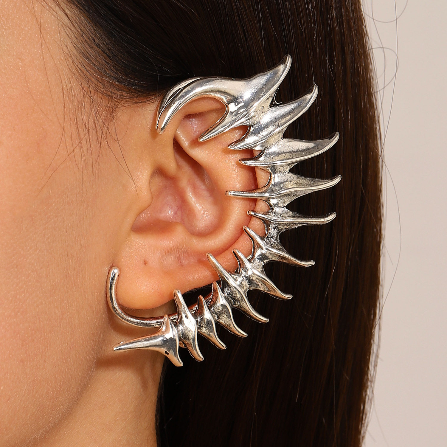A small design of shaped metal ear clips without ear holes_虎窝淘