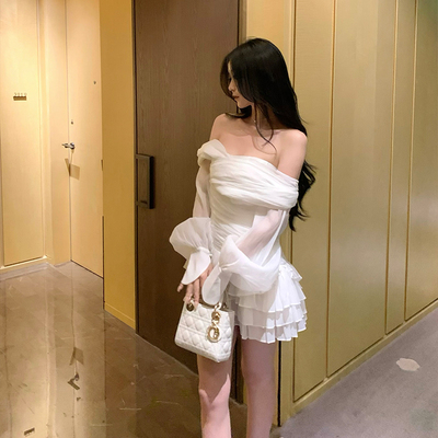 GYOKUU 白色手工荷叶边鱼骨连体短款连衣裙