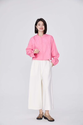 ZBY原创2025秋季新款时尚百搭十字绣宽短款立领长袖棉衬衫女85025