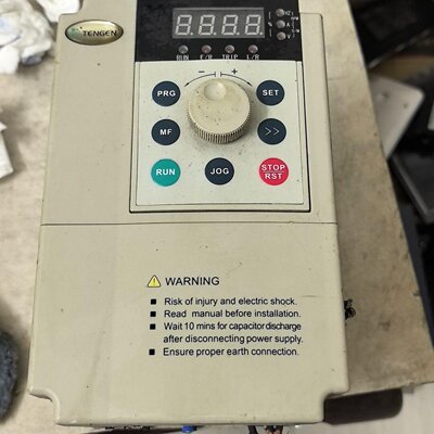 天正变频器2.2KWTVFE92022G成色如图包好议价