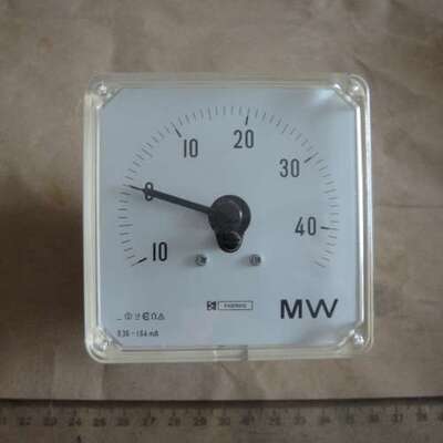 有功功率表 1 PCS ENERDIS GEC ALSTHOM -10~40MW， 95*95MM