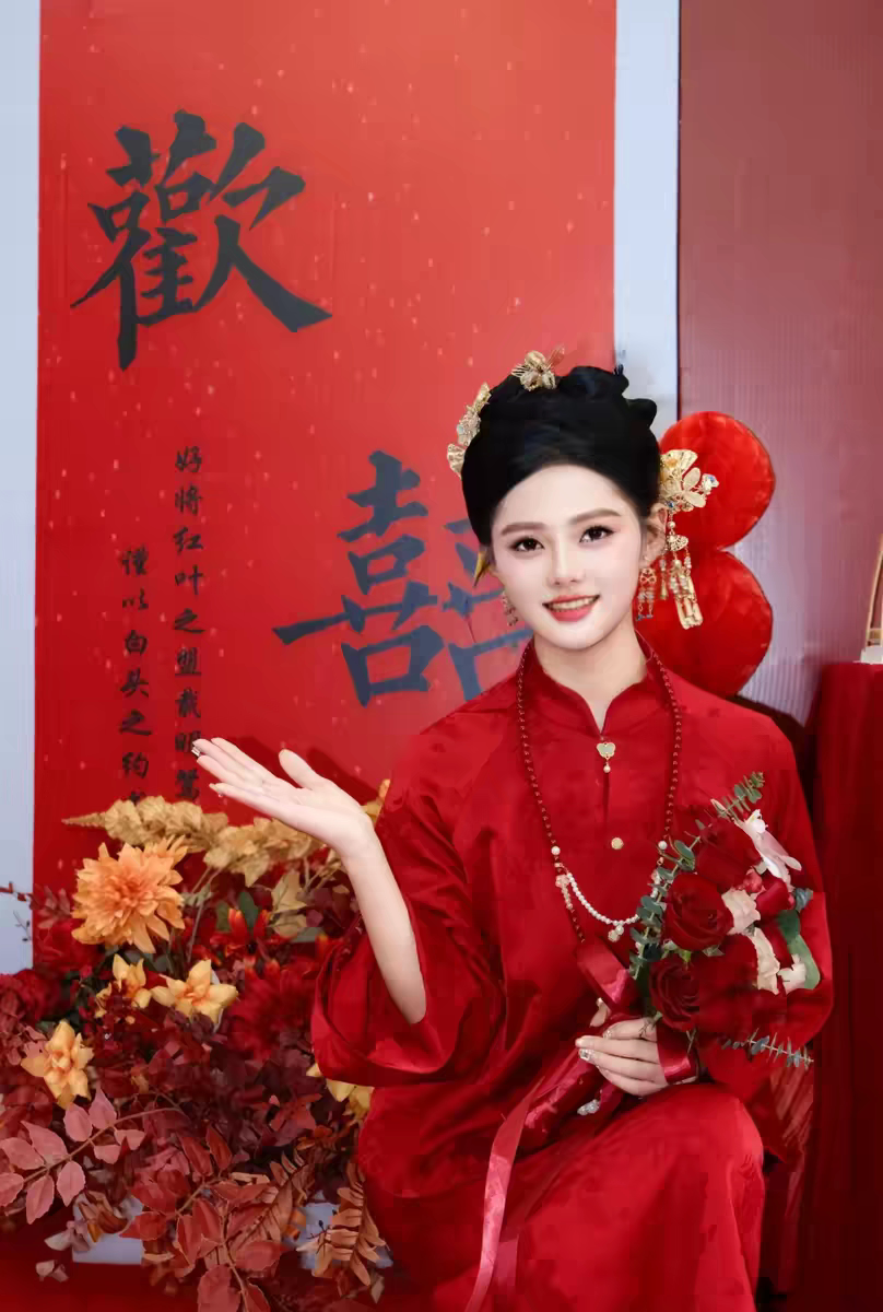 出租满庭芳【吉祥】红色旗袍2025新款订婚礼服新中式套装敬酒服