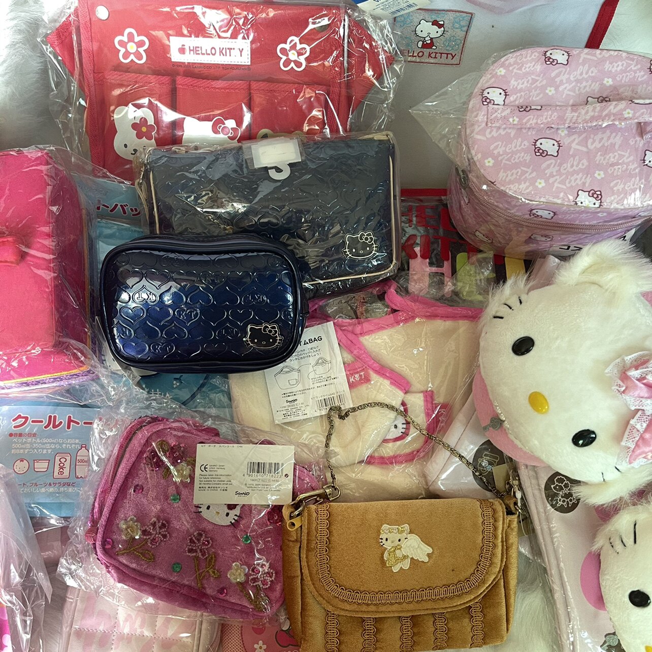 hello kitty地域限定挂件/手机链/摆件/vivitix中古天使包kitty包