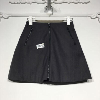 洛K系列 8274S123 时尚毛呢短裙品牌女装折扣颦