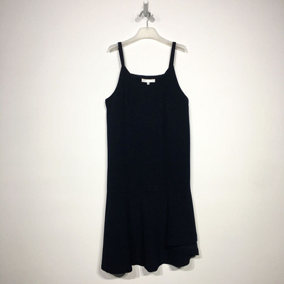HC系列 D86883 时尚吊带连衣裙品牌女装折扣颦