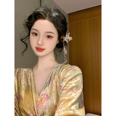 麓津自制《秋收》金丝绒印花烫钻新中式复古v领优雅少女连衣裙