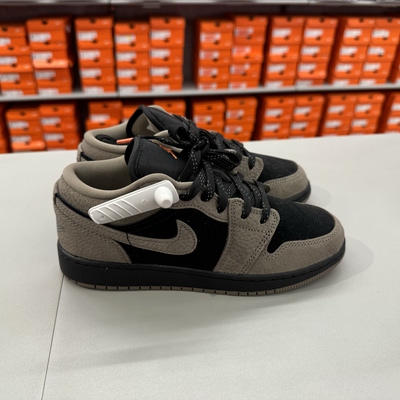 犇犇运动Nike/Air Jordan 1 AJ1 GS 大童 低帮休闲鞋IB7111-005