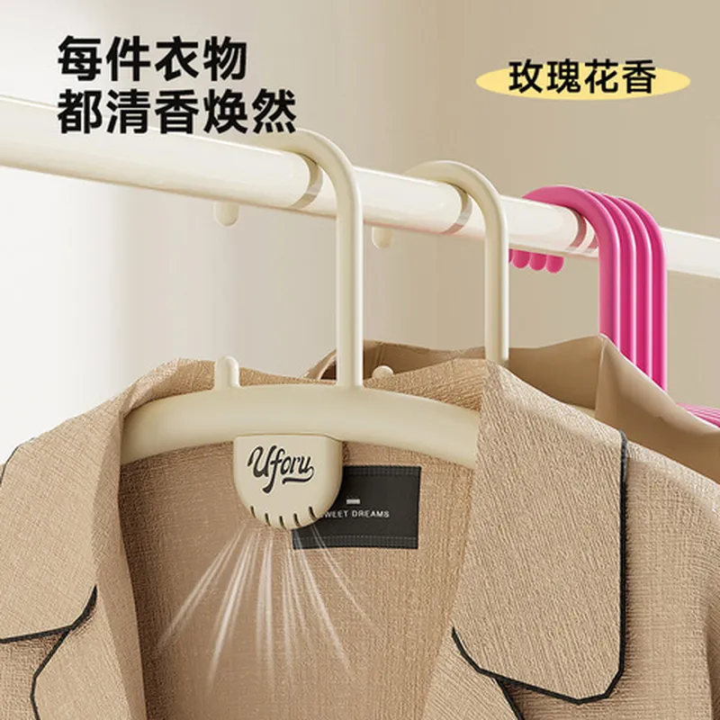 加粗防衣服架肩羽绒服衣架角晾衣架无痕加厚大衣挂衣家用香薰自带
